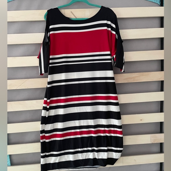 karin stevens | Dresses | Karin Stevens Red White Black Cutout Maxi ...